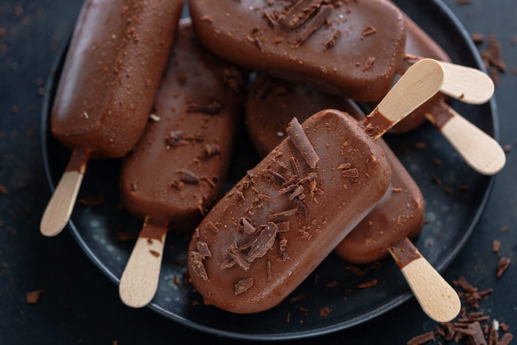 Homemade Dark Chocolate Popsicle Recipe - Le Chocolat Des Iles